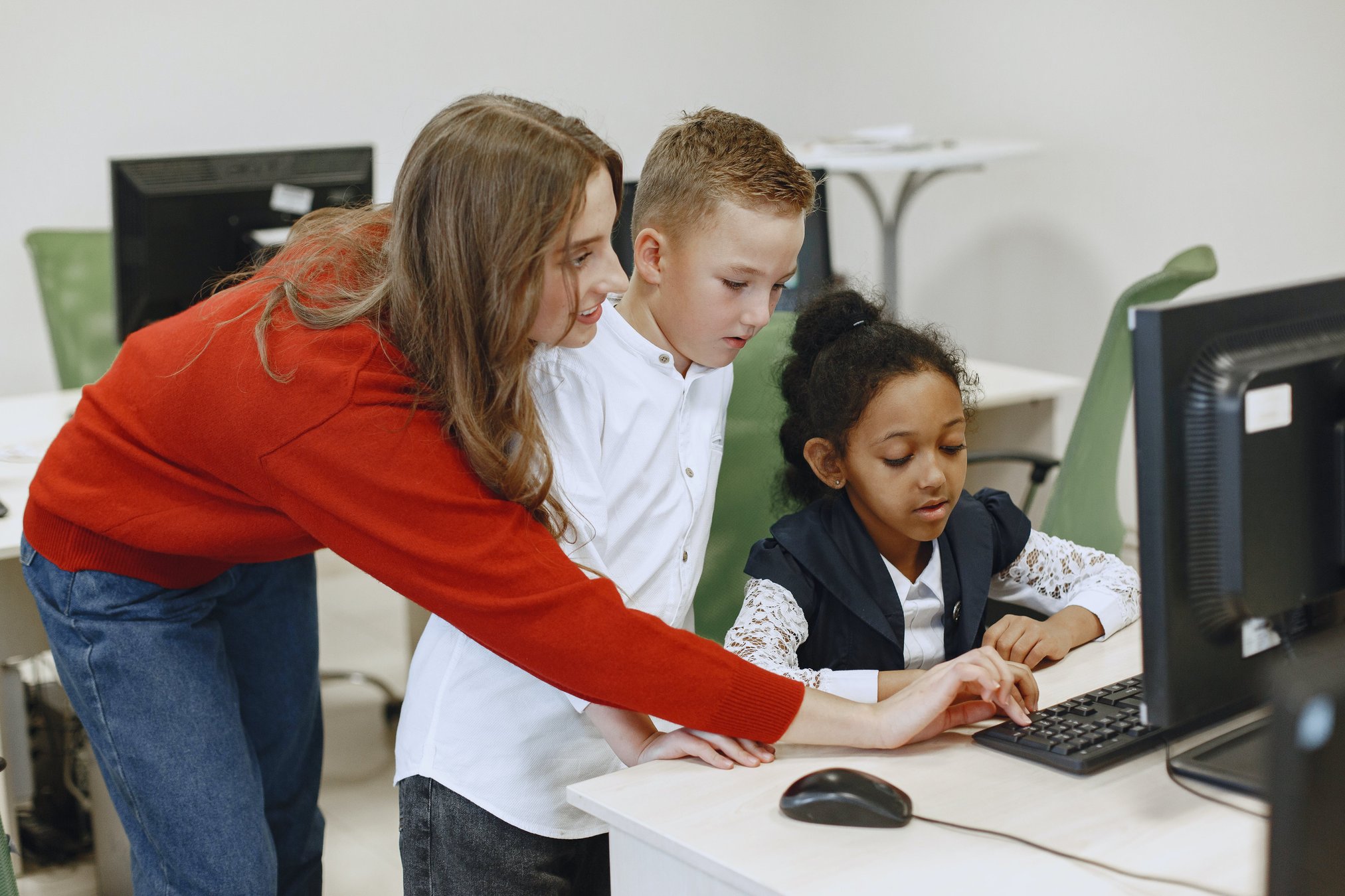 How one school automated device management to bridge a skills gap